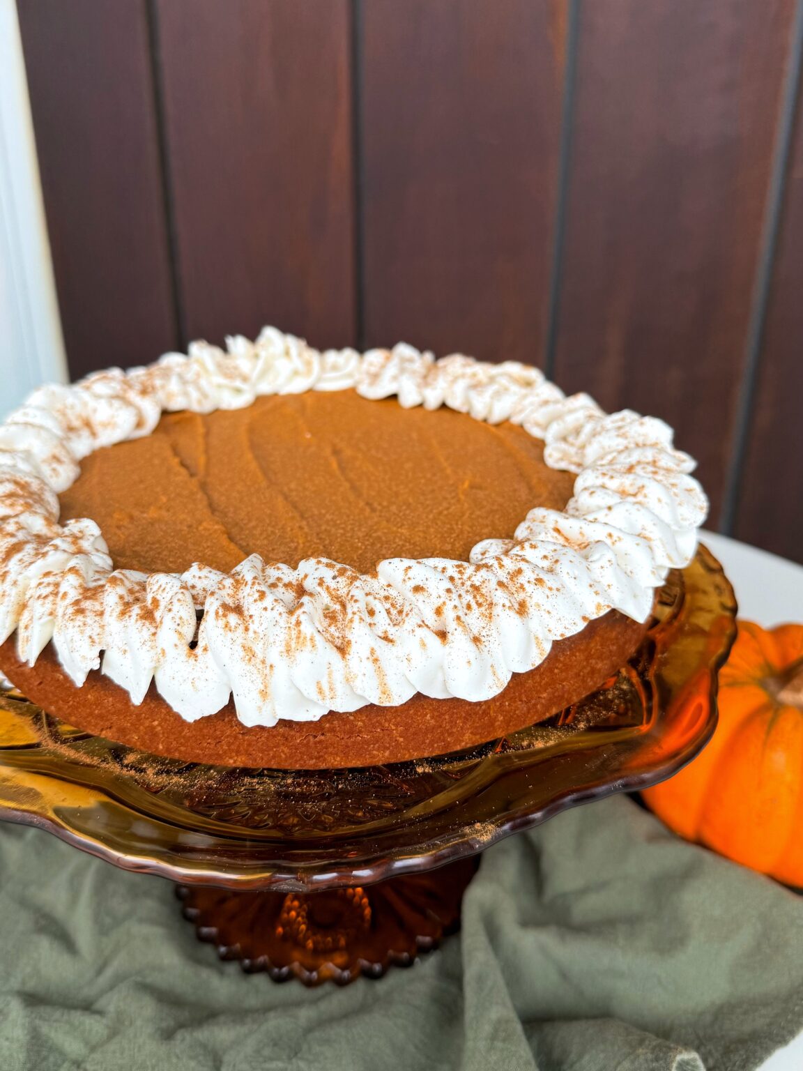 3-Ingredient Homemade Whipped Cream (Ready in 3 Minutes)